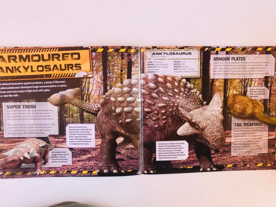iDinosaur • ReadingCorner.ro
