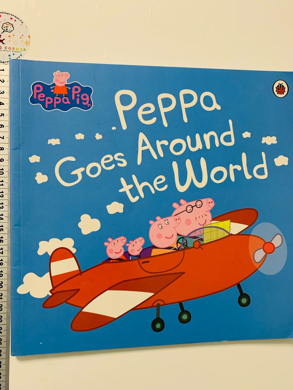 Peppa Pig Peppa Goes Around the World • ReadingCorner.ro