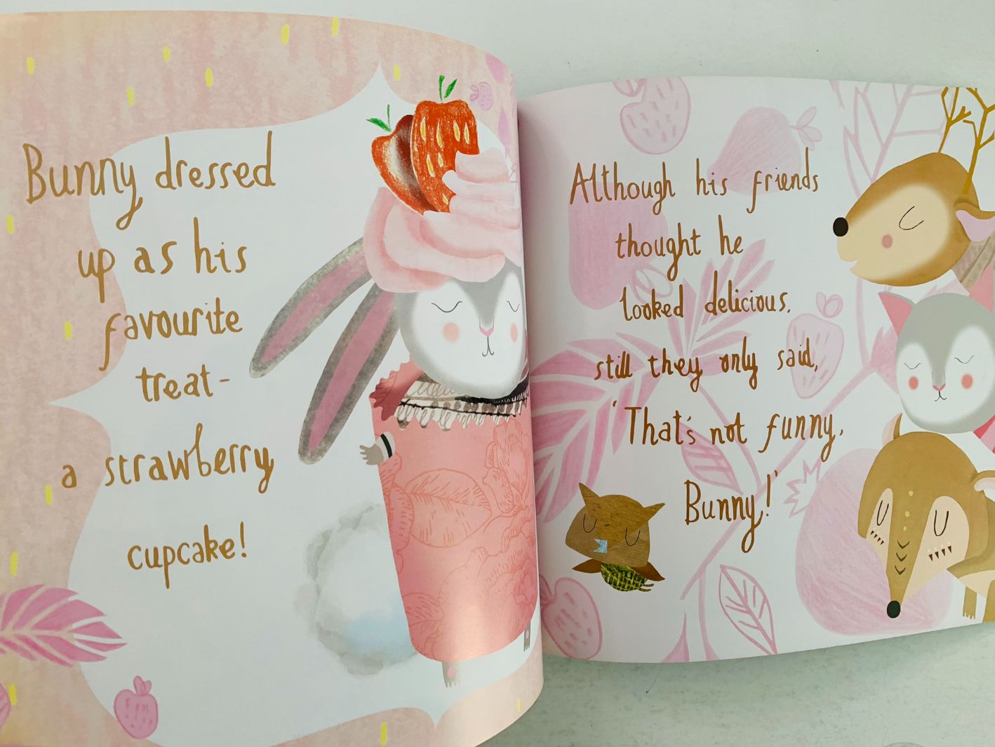 That's not funny bunny! • ReadingCorner.ro
